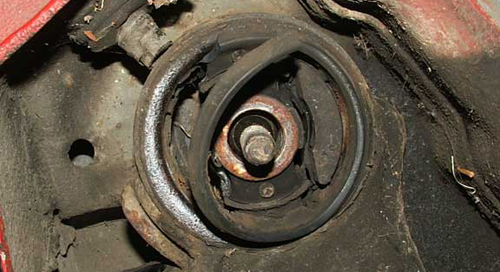 XenonZcar.com - Z31 Rear Cross Member Bushing Replacement Clunk from Rear